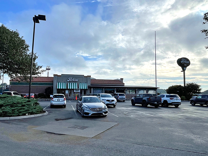 Perkins stands ready for hungry travelers, where breakfast for dinner isn't just allowed – it's practically encouraged by local ordinance.