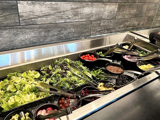 A salad bar that makes eating vegetables feel like an indulgence rather than a chore. Yes, that's possible.