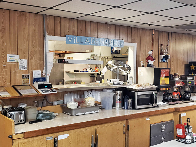 Behind every great diner is a kitchen that knows its purpose – to feed people well without fuss or unnecessary flourishes.
