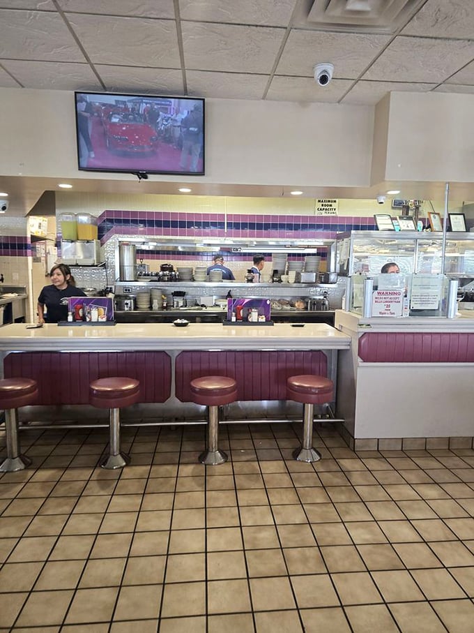The counter and open kitchen—Vegas's version of dinner theater where the drama of breakfast unfolds before your eyes.