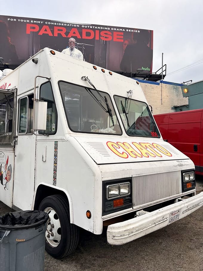 El Chato's front view announces its mission with no unnecessary frills. Just the promise of exceptional tacos, burritos, and happiness.