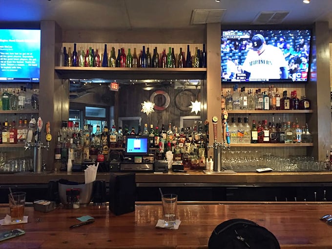 A bar stocked for sailors and landlubbers alike. Where ocean-inspired libations meet sports-watching perfection.