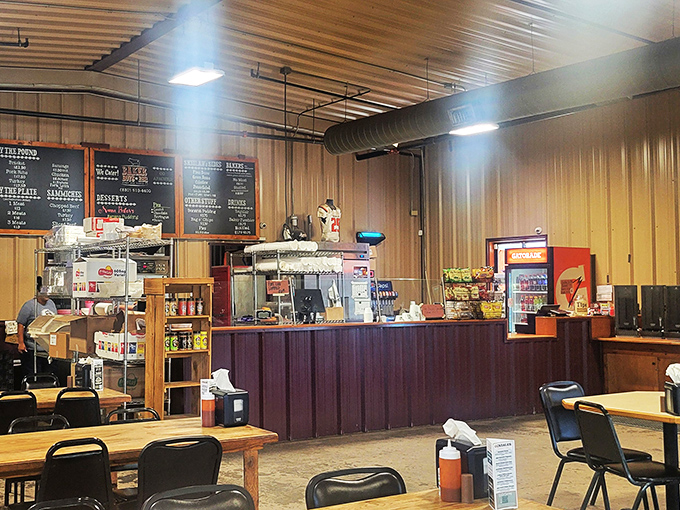 The ordering counter – where hopes are high and stomachs are empty. Soon, both conditions will be gloriously reversed.