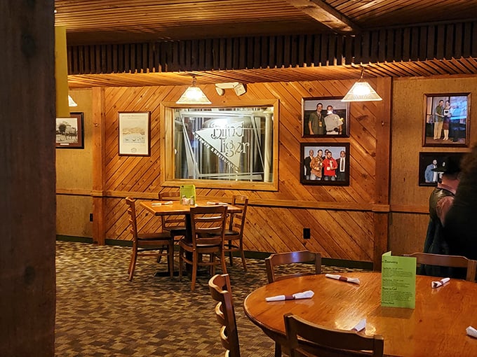 Cozy corners for intimate conversations or family gatherings. These wooden booths have probably witnessed countless celebrations, first dates, and regular Tuesday dinners.