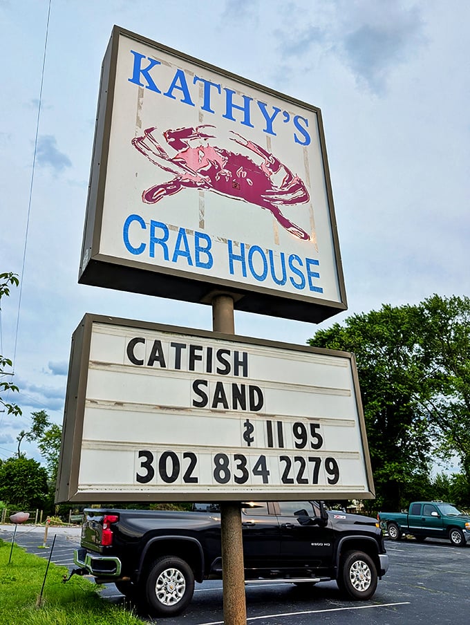 Kathy's iconic sign leaves no doubt about the specialty here—that red crab practically waves you into the parking lot.