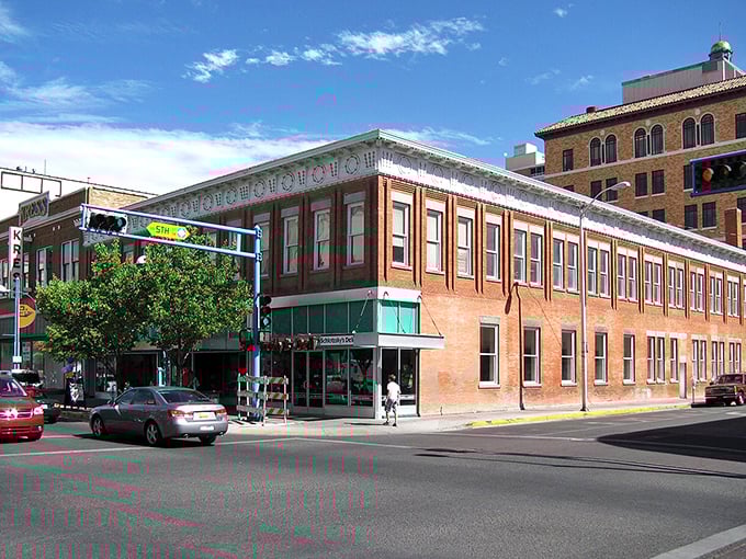 Big city amenities meet southwestern charm in neighborhoods where your retirement dollars work overtime for you.