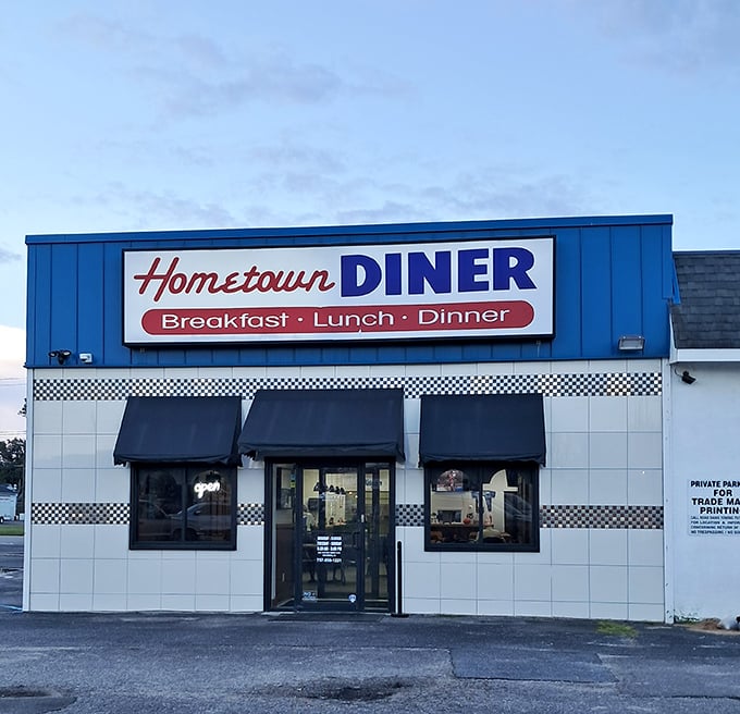 Hometown Diner's checkerboard trim pattern matches the black-and-white simplicity of perfect diner food.