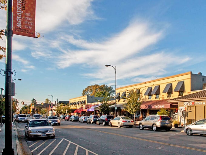 Cruising through Grandview feels like driving through a Norman Rockwell painting that got a modern update—complete with banners proudly announcing you've arrived somewhere special.