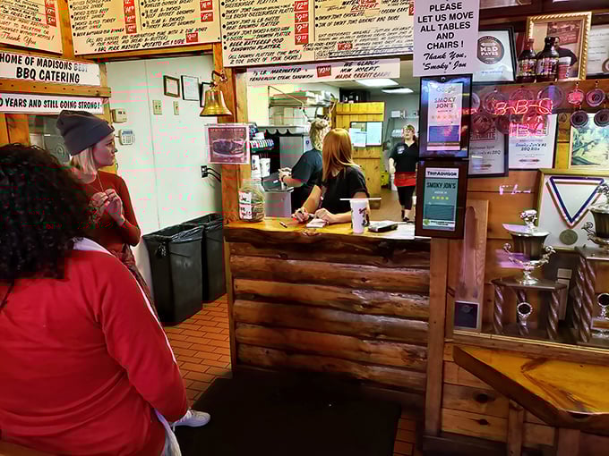 Where barbecue dreams come true – the ordering counter, gateway to a world of smoky delights and meat-induced happiness.