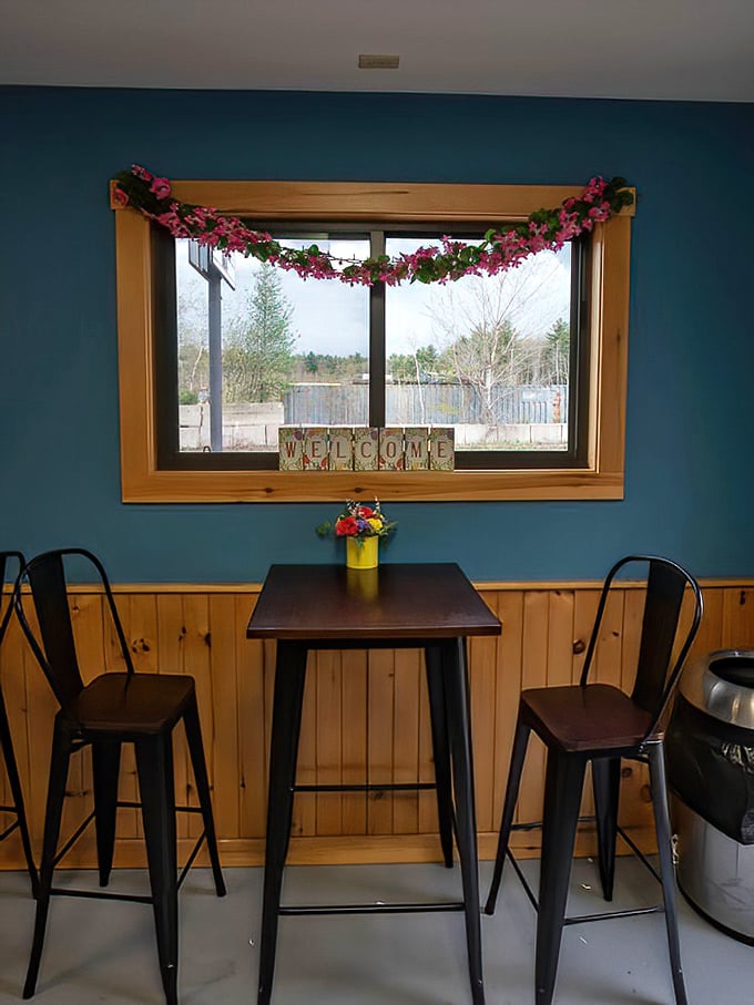 Kay's interior welcomes with pine paneling and a cheerful window display. It's like dining in your favorite aunt's kitchen – if your aunt happened to make world-class seafood.