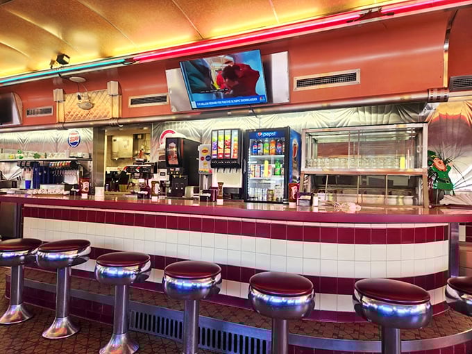 The counter experience—where solo diners become regulars and servers remember exactly how you like your eggs after just one visit.