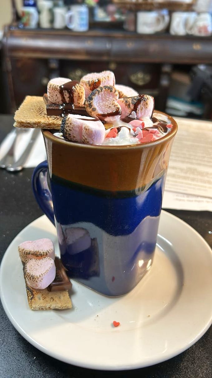 Hot cocoa crowned with marshmallows and graham crackers – because sometimes breakfast needs a sweet finale.