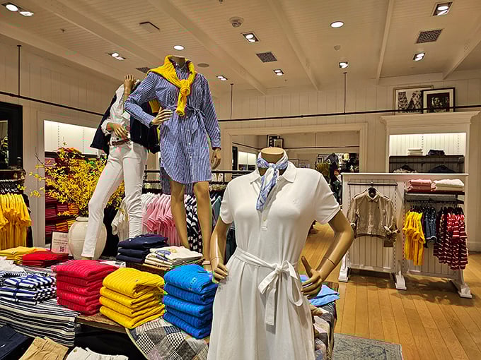 Women's fashion that makes you feel like a million bucks without spending it.