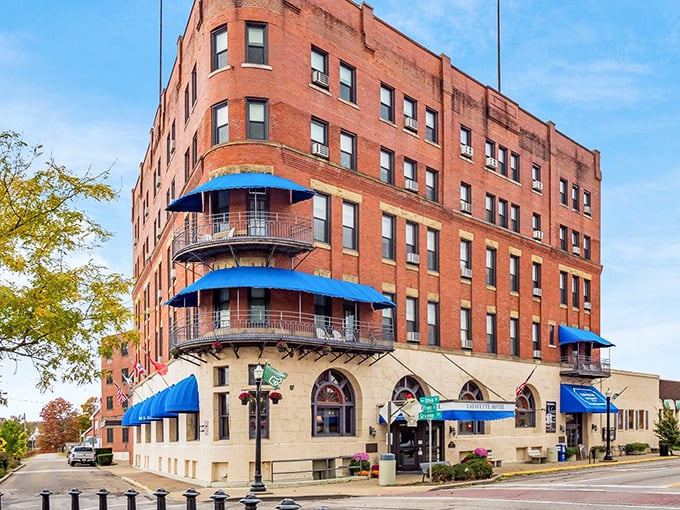 The Lafayette Hotel, with its distinctive blue awnings, isn't just accommodation—it's a character in Marietta's ongoing story, watching river life from the best seat in town.
