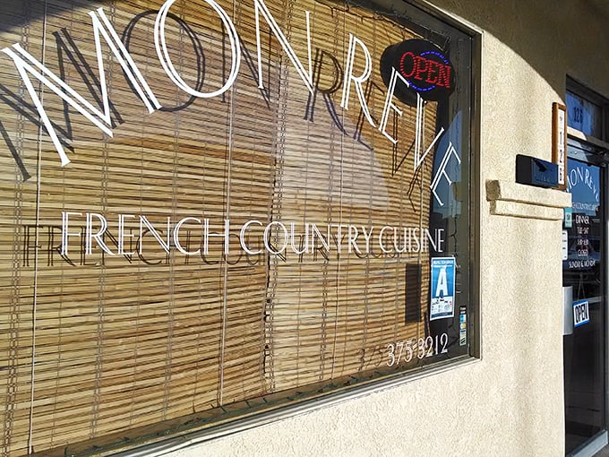 Mon Reve brings unexpected French country cuisine to the desert. Who says you can't have a little culinary sophistication with your affordable housing?