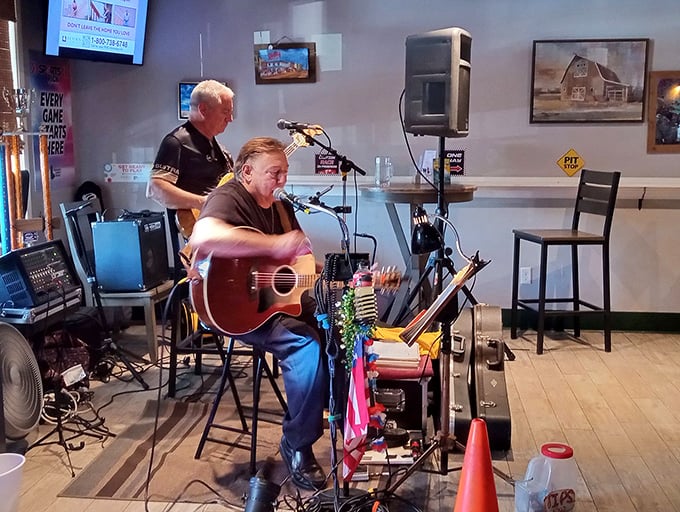 Live music adds the perfect soundtrack to your seafood feast—because cracking crab legs deserves its own theme song.