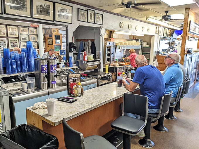 The counter seats – where solo diners become part of the Wagner's family and the best racing tips are exchanged over eggs and coffee.