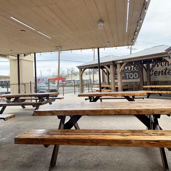 Picnic tables under Texas sky—nature's dining room. Where conversations flow as freely as the sweet tea and nobody rushes you through your brisket experience.