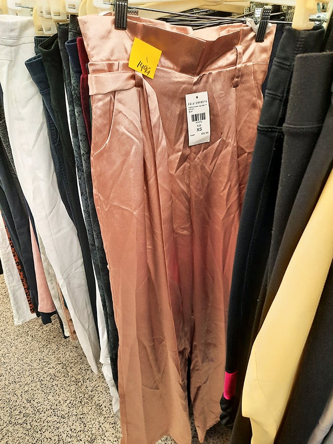 Brand new with tags! These blush-colored trousers represent the holy grail of thrifting – unworn treasures at a fraction of retail.