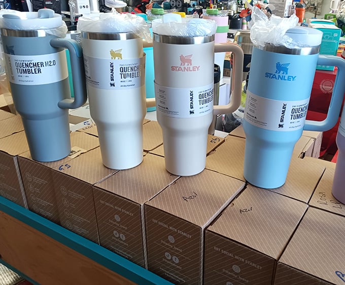Stanley tumblers at swap meet prices – the hydration station for savvy shoppers. Social media's favorite cup without the influencer markup.