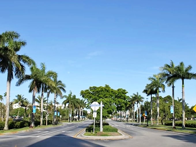 Davenport: Modern development with a small-town heart. Close enough to the theme parks to visit, far enough to afford retirement.