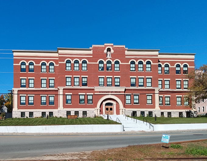 Academie St. Regis's stately red brick façade speaks of educational aspirations and generations of Berlin students who passed through its doors.