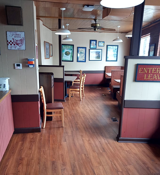 Wood paneling, comfortable booths, and the promise of chicken – sometimes the best dining rooms are the ones that feel like coming home.