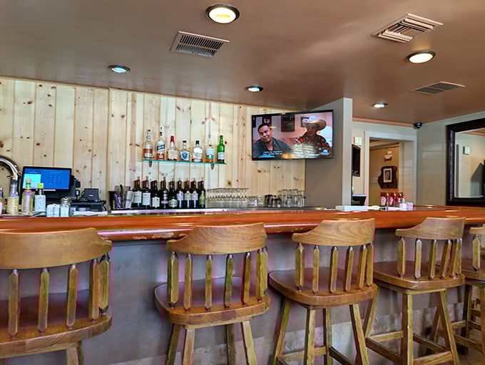 A bar that invites you to pull up a stool and stay awhile. The kind of place where strangers become friends over shared food recommendations.