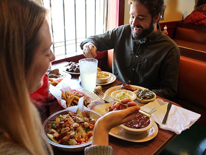 Sharing barbecue is practically a love language in Alabama—these diners know that good food tastes even better with good company.