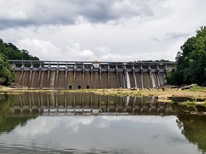 The Great Falls Dam – where human engineering and natural beauty reach an impressive compromise that powers more than just Instagram photos.
