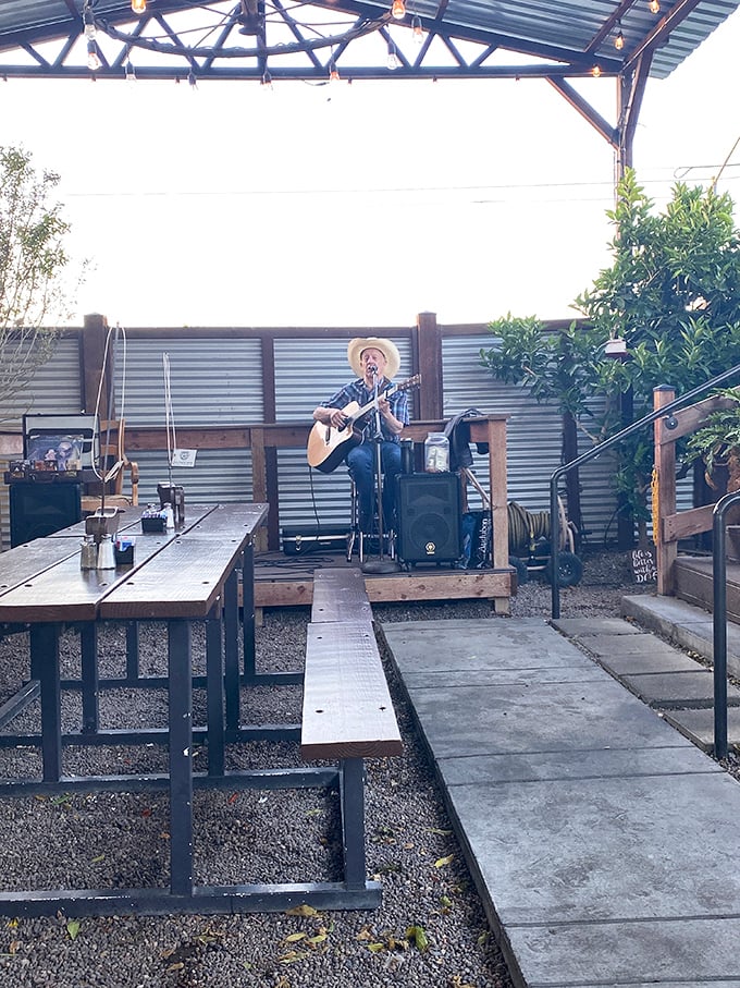Live music on the patio – because great barbecue deserves a soundtrack. This is dinner and a show, Texas-style.