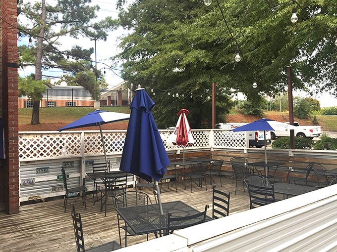 The outdoor patio offers a civilized way to enjoy your uncivilized eating habits – napkins still required, judgment still absent.
