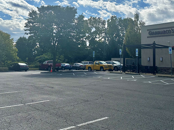 Even the parking lot has that "we're expecting you" vibe – spacious enough for your post-pasta waddle back to the car.