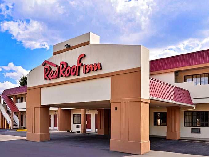 Even chain hotels like the Red Roof Inn take on a certain charm in Marietta—a comfortable base camp for river town adventures.