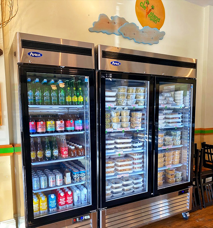 The grab-and-go section for when your stomach is rumbling but your schedule is tight. Plant-based convenience never looked so appetizing.
