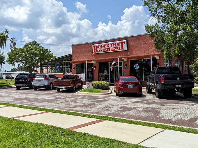 Roger That Wings & Things isn't trying to impress food critics – just your taste buds and your wallet, which will leave significantly fuller than emptier.
