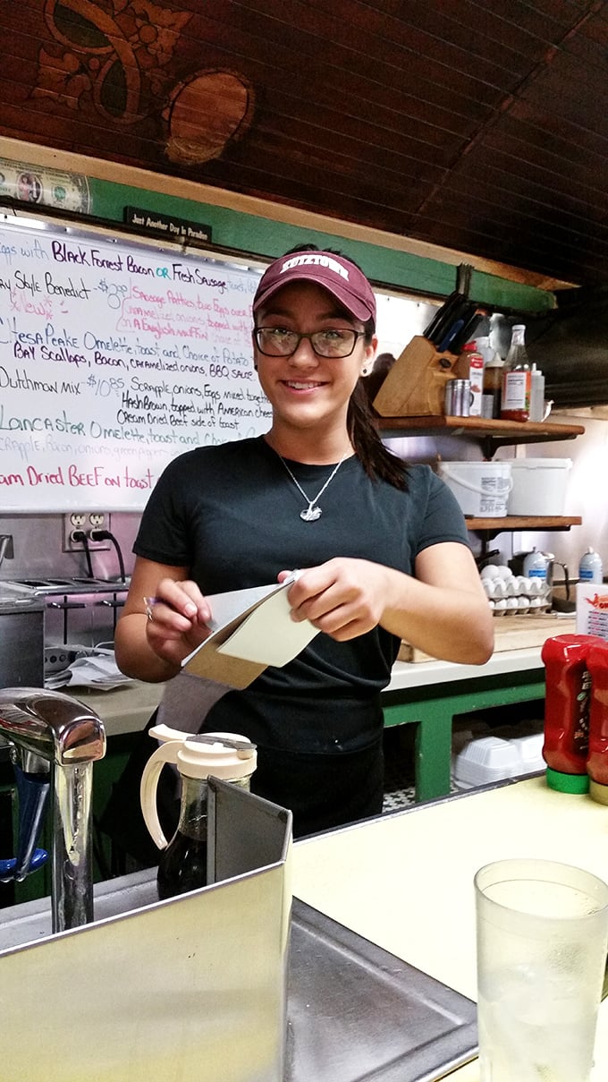 The friendly faces at Letterman's are as much a part of the experience as the food—order takers, storytellers, and coffee guardians all in one.