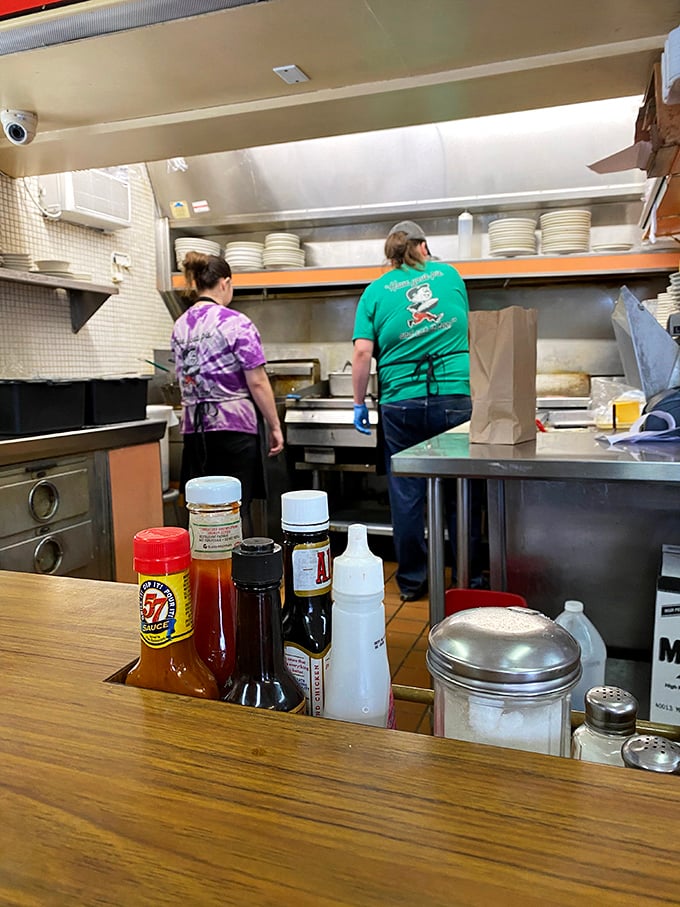 The staff works with the quiet confidence of people who know they're creating memories, not just meals. No fancy chef coats needed when you're this good.