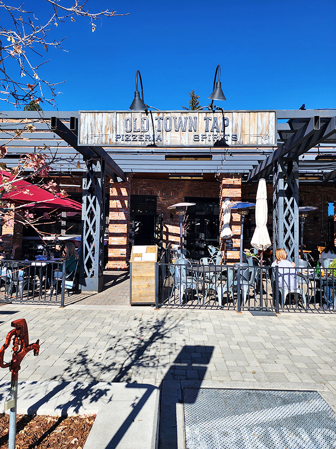 Old Town Tap – where pizza and brews become an art form. The perfect reward after a day of mountain adventures or ambitious napping.