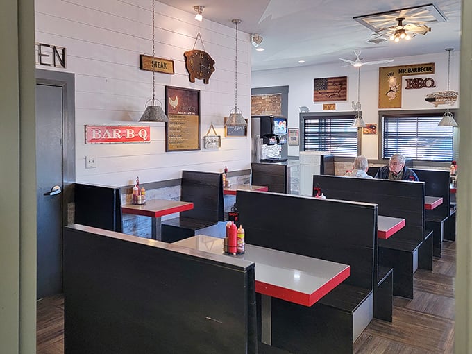 Booths designed for serious eating business – no fancy cushions or pretentious design, just comfortable seating for the important work of barbecue appreciation.