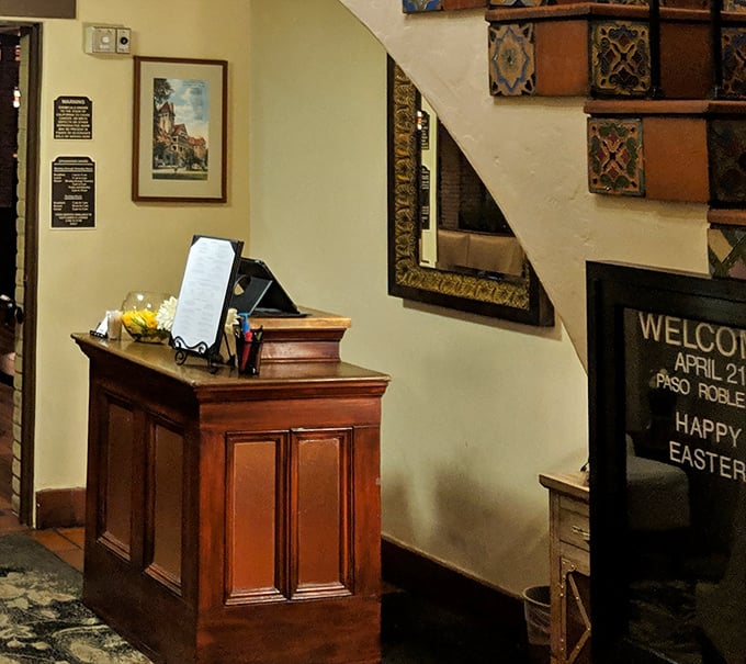 The host stand welcomes you with old-world charm – the first hint that The Steakhouse honors traditions in all the right ways.