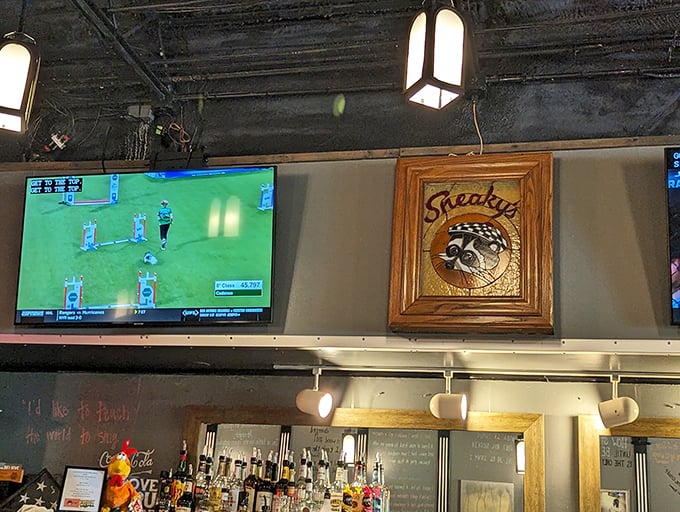 Sports on the TV, Sneaky's memorabilia on the wall – the perfect visual soundtrack to accompany your chicken-induced euphoria.