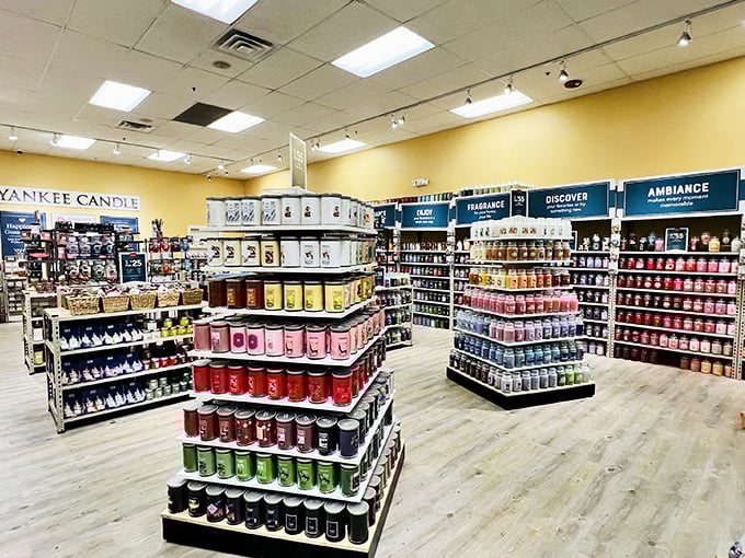 Yankee Candle's fragrance forest lets you travel from "Autumn Wreath" to "Clean Cotton" without taking a single step away from the bargains.