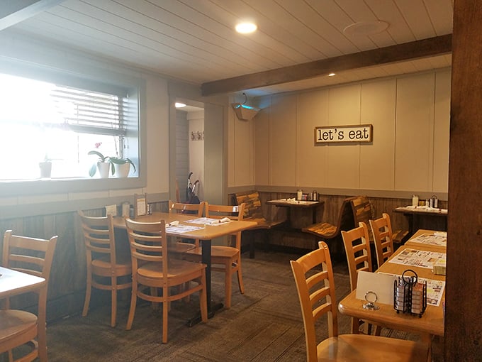 A dining room that says "let's eat" both on the wall and in your heart. Simplicity that feels like coming home.