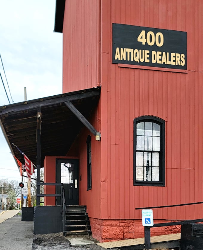 The entrance beckons with a bold promise: 400 antique dealers await inside. That's not a store—that's a small village dedicated to the past.
