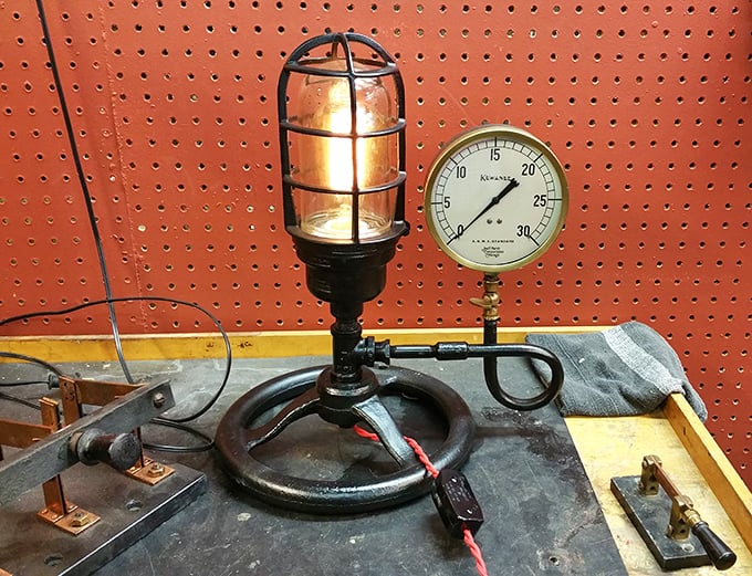 Industrial chic before it was trendy—this steampunk-worthy lamp would make Edison himself nod in appreciation.