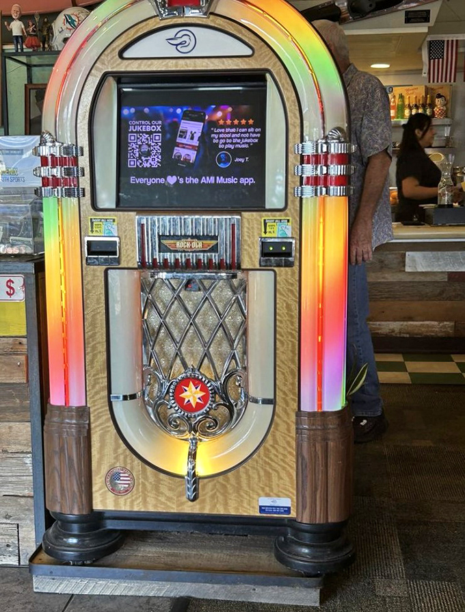 A classic jukebox adds soundtrack magic to your meal, because great chicken fried steak deserves its own musical accompaniment.