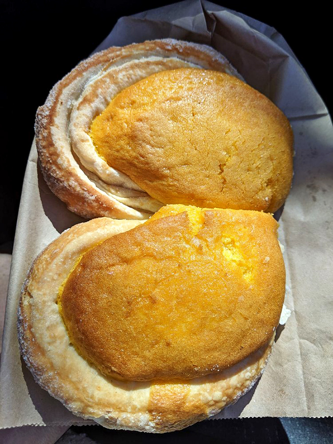 Ojos de Buey – "ox eyes" that see right through to your sweet tooth. These golden-topped treasures are what pastry dreams are made of.