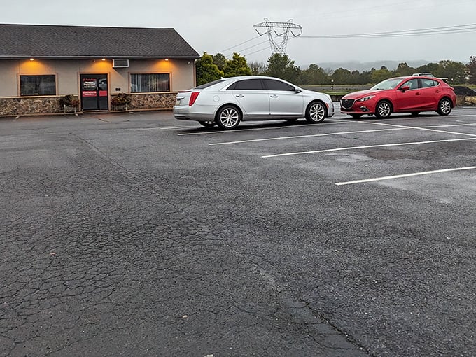 That parking lot tells the whole story – where there's always room for one more hungry breakfast enthusiast.
