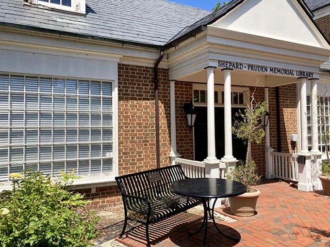 The Shepard-Pruden Memorial Library offers literary treasures behind classic columns, with a side of Southern charm. Books and brick—a timeless combination.